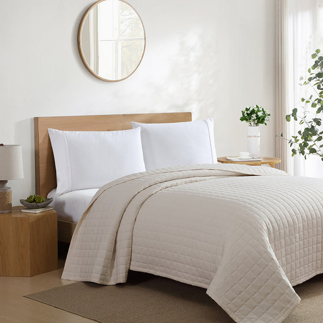 Luxury Blankets – Jennifer Adams® Home